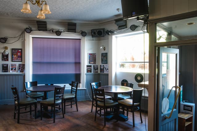 Rolleston Arms Swindon, - Stonegate Pub Partners - Find a Pub