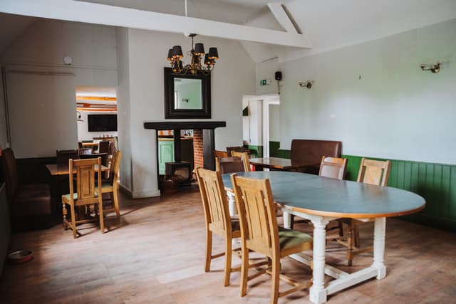 Red Lion Upper Basildon, - Stonegate Pub Partners - Find a Pub